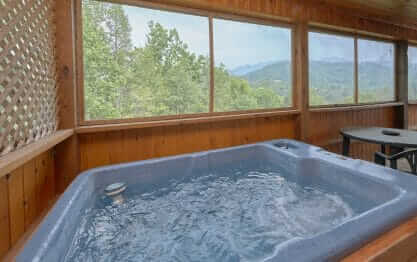 Romantic Cabin Close to Downtown